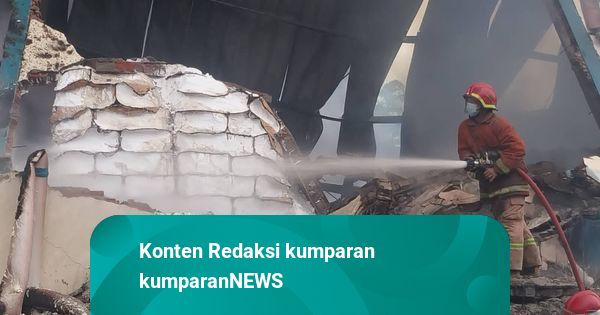 Kebakaran Pabrik Kimia di Tangerang Diduga karena Korsleting Listrik | kumparan.com